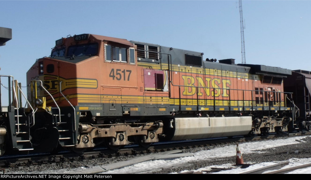 BNSF 4517